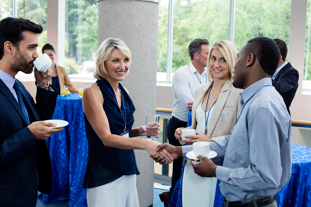How to Nail a Career Fair Networking Event | by wiseful | Medium