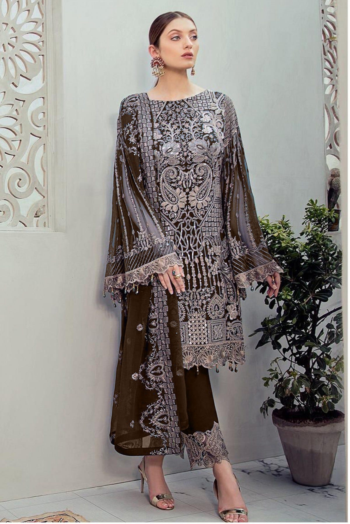Salwar Kameez is a traditional dress By Subah Sadiq February 18,2023 ...