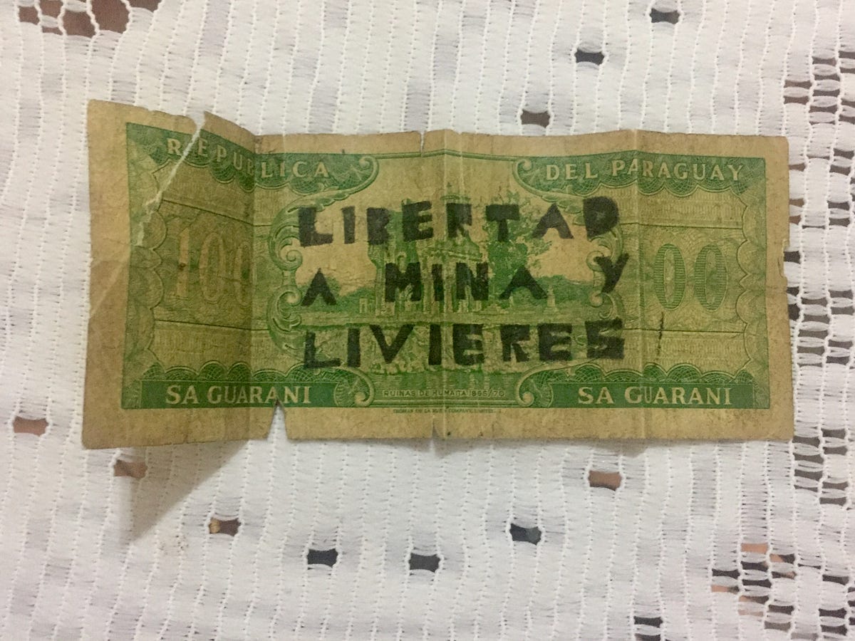 Cien guaraníes por la libertad. Muchos años después de recuperar su ...