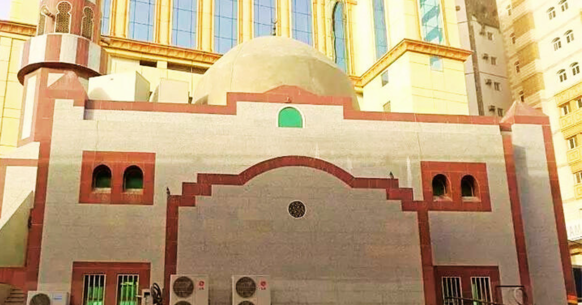 The Al-Raya Mosque: An iconic of Islamic Tradition and Spiritual ...