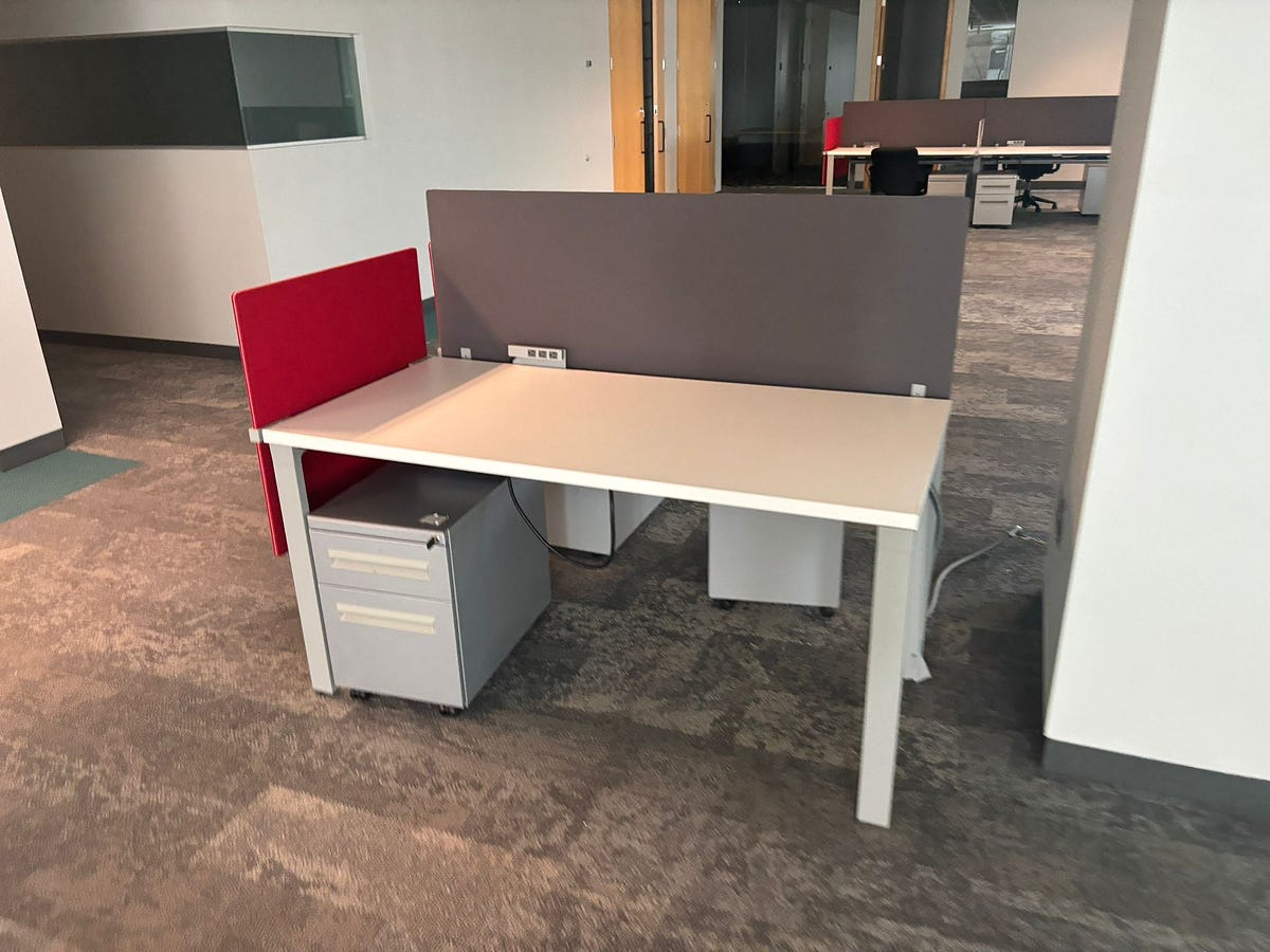 Customize the best cubicle solution for your office | by Ufficio ...