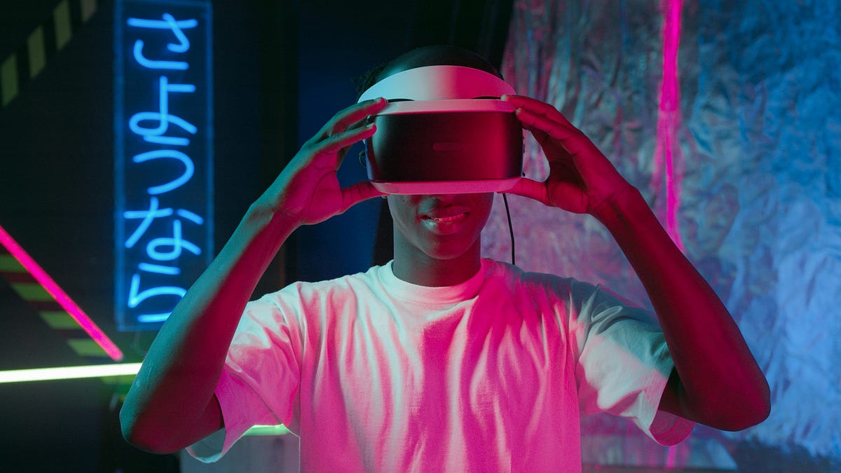 Immersive Storytelling: Dimensions in Digital Narratives | by Design ...