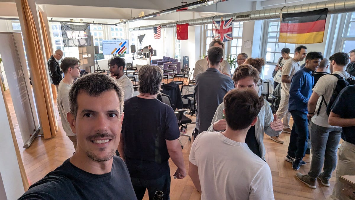 Exploring Fintech and AI Innovation at the Google Cloud User Group ...