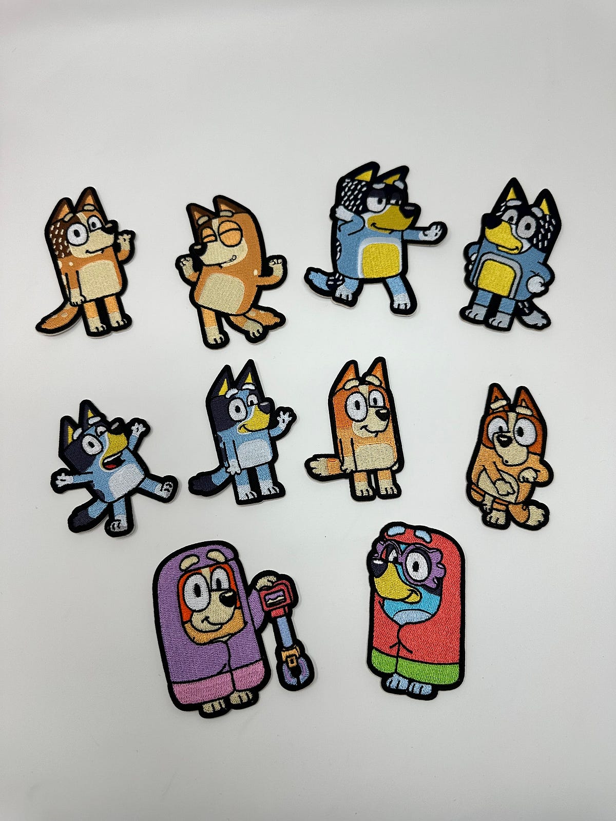 Bluey Inspired iron on and stick on patches. Inspired to look similar ...