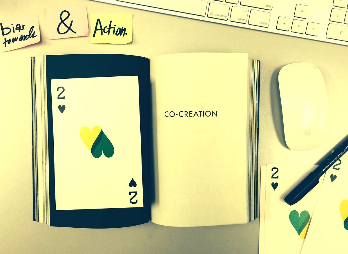Want a better design and a better team? Try pair design | by Daisy | Medium