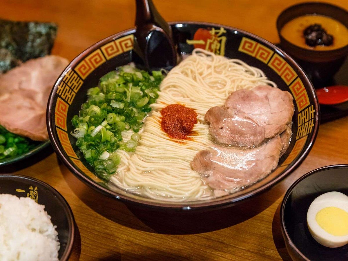 [ SEMANGKUK RAMEN MENYA ITTO ] — Sebuah Puisi | by Palupi Diah Utami | Medium