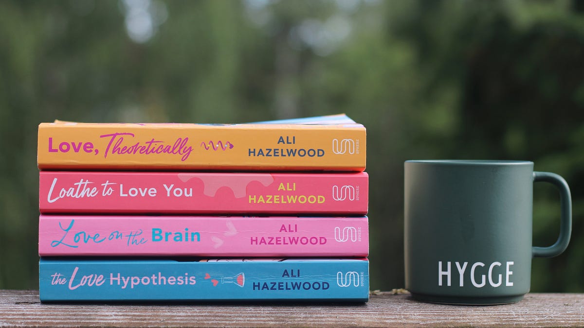 Ali Hazelwood, Your Writing Is Admirably Catchy | ILLUMINATION