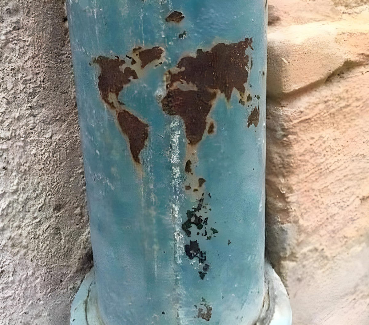 RARE IMAGE YOU SHOULD NEVER MISS!! PART-1: 1: Rust on a pipe naturally ...
