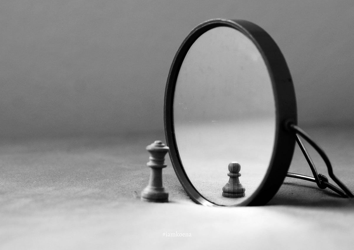 How does works the self-image circle of influence | by Lelia Koena | Medium