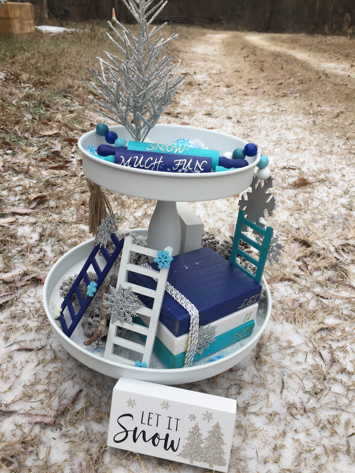 Let It Snow Gift Basket by Ceecie Bee Honey and Farmhouse Decor 😊 🐝 🍯 🥶 ...