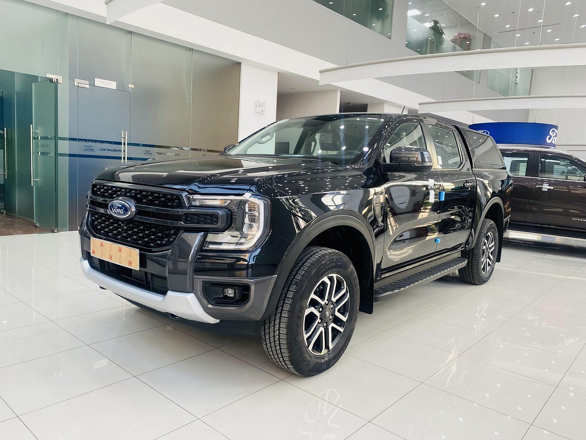 Detailed Review of the Exterior of the Ford Ranger Sport AT 4x4 | by Le ...