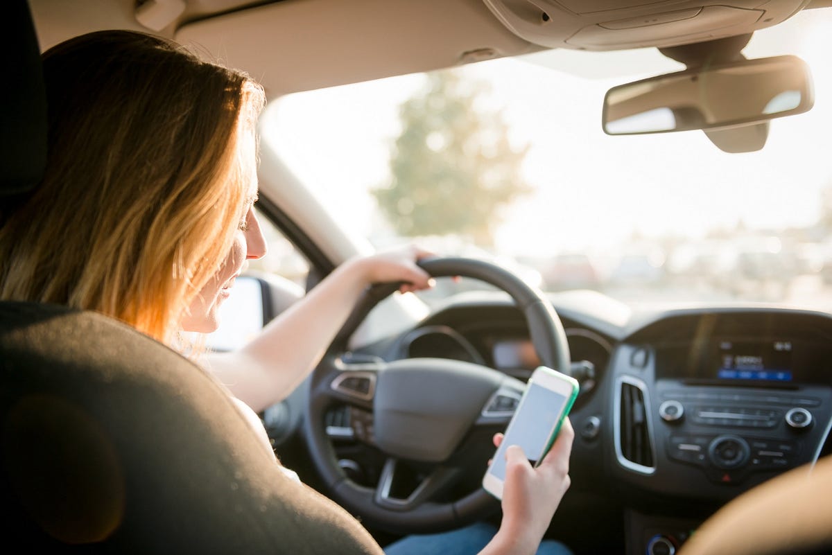 Teen Texting and Driving: 5 Reasons Why It’s Cool and You Should Do It ...
