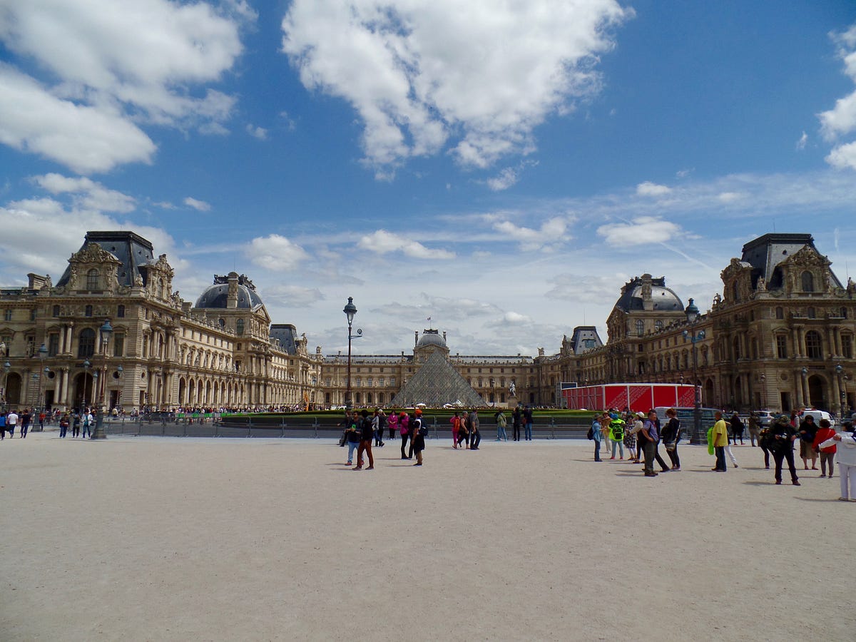 Your Short and Sweet Guide to The Louvre | by Claire M Caulfield ...