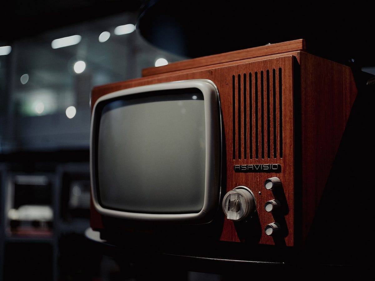 A History of Television & Future: Augmented Reality, Virtual Reality ...
