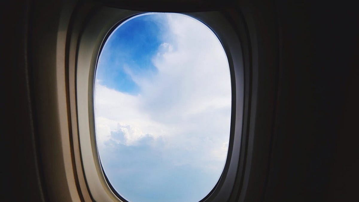 Best 7 Tips For Amazing Airplane Windows Hacks | by Saqibminhas | Medium