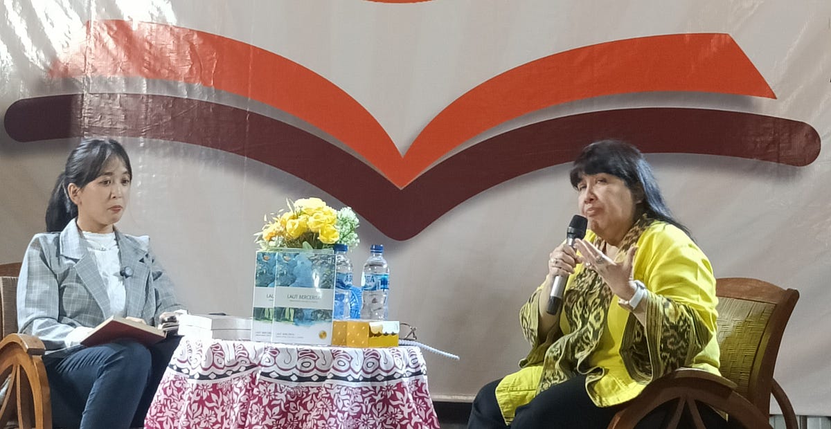 Leila S Chudori: Apakah Biru Laut akan menjilat penguasa, atau terus ...