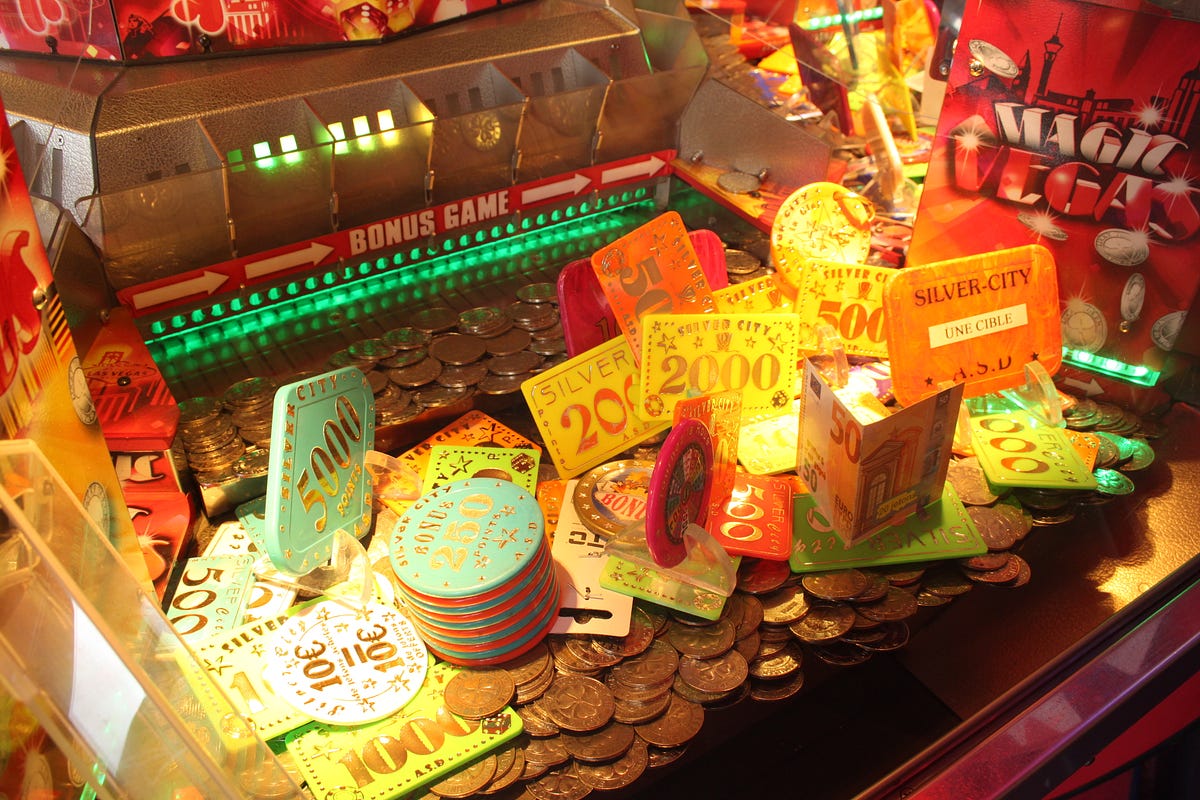 Comment j’ai fabriqué une machine Coin Pusher | by Toinane | Medium