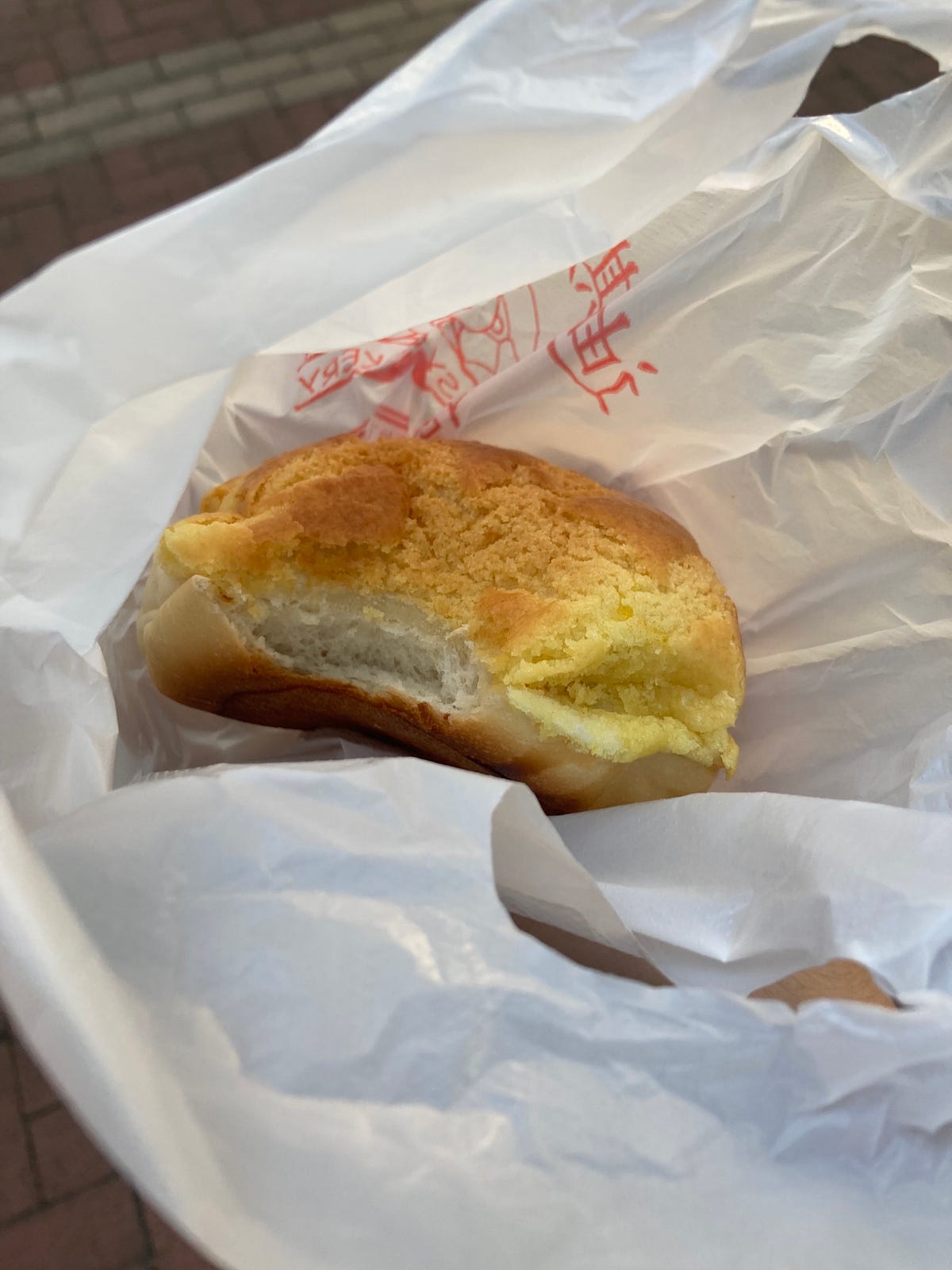 Weekly “New” — Pineapple Bun from a Random Bakery | by Thomas | Medium
