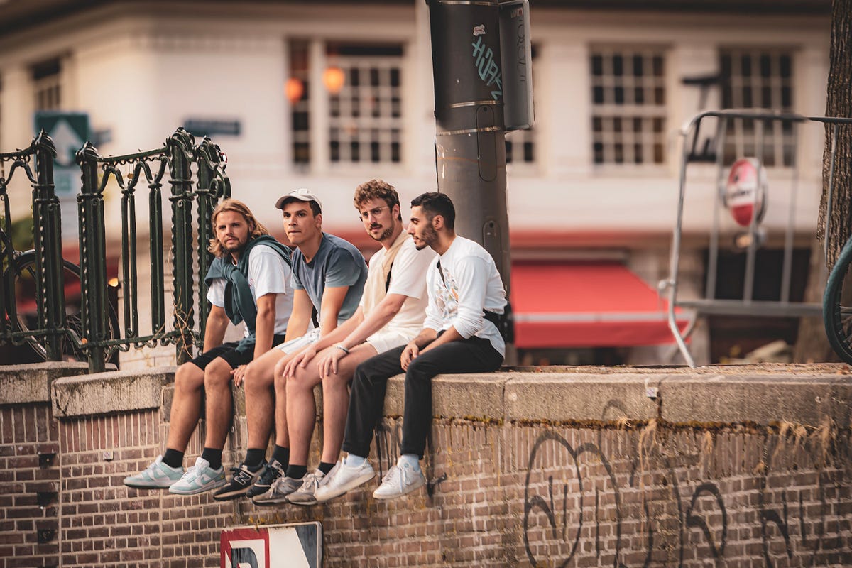 Mateship Through my Lens: Capturing Connection, Peace, and Unity in a ...