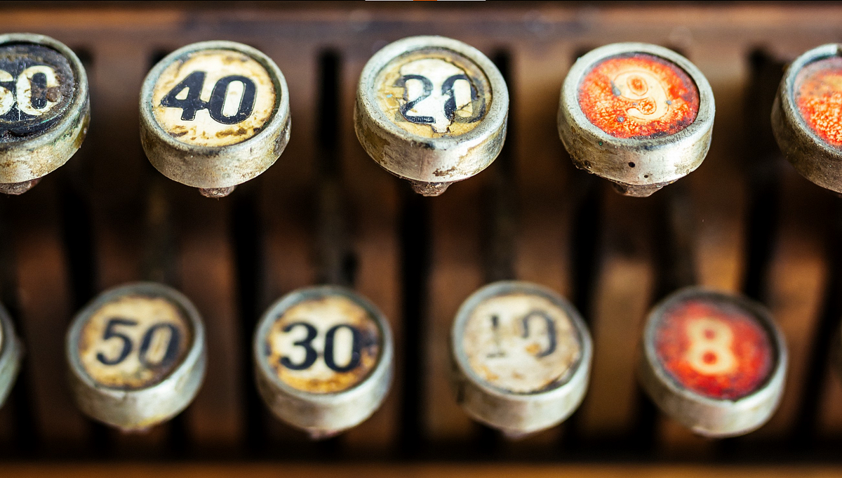 Can JavaScript Arrays Contain Different Types? | by Dr. Derek Austin 🥳 | JavaScript in Plain English