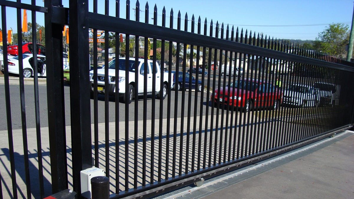 Commercial Building Gate - LA Gates - Medium