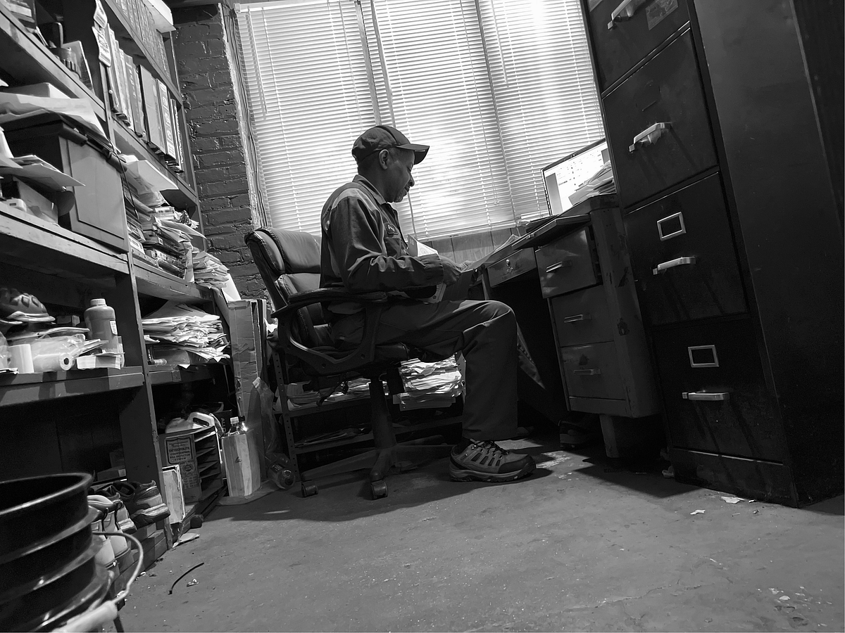 Driving Success: A Look into Visionary Leadership of a Black Mechanic ...