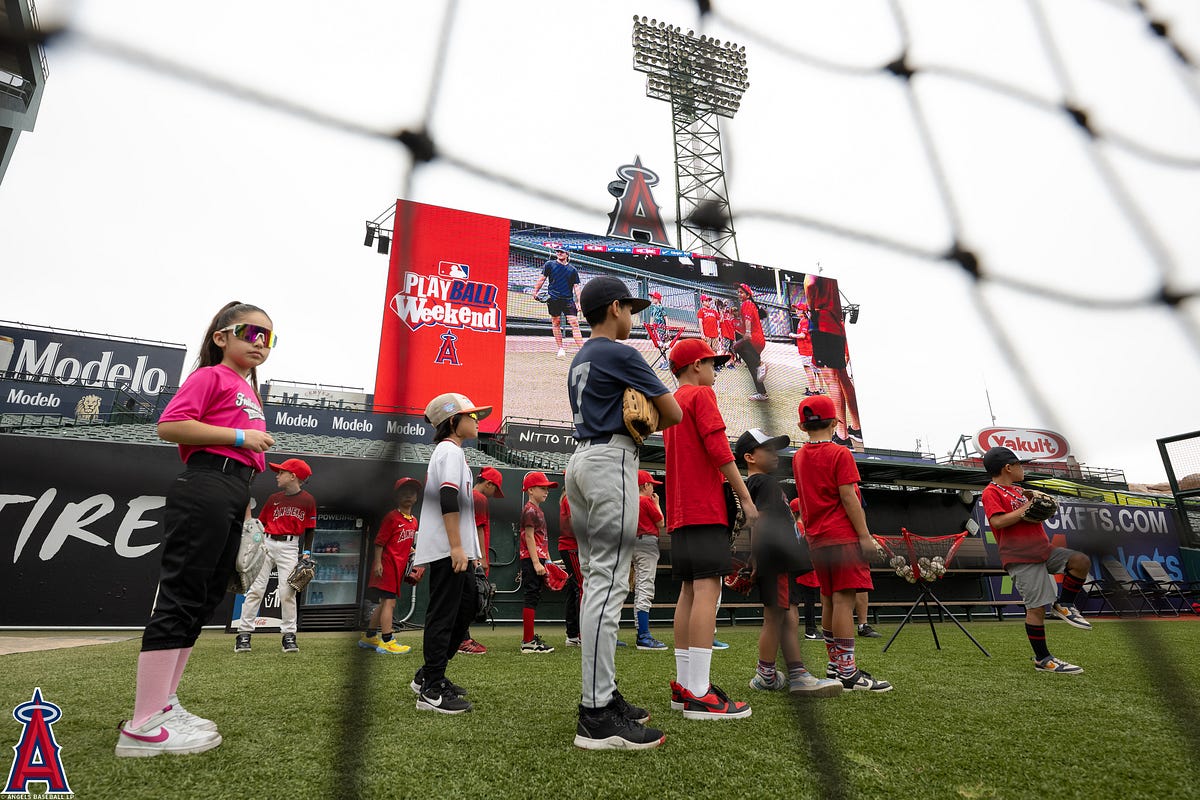 Angels Play Ball Weekend Clinics - The Halo Way