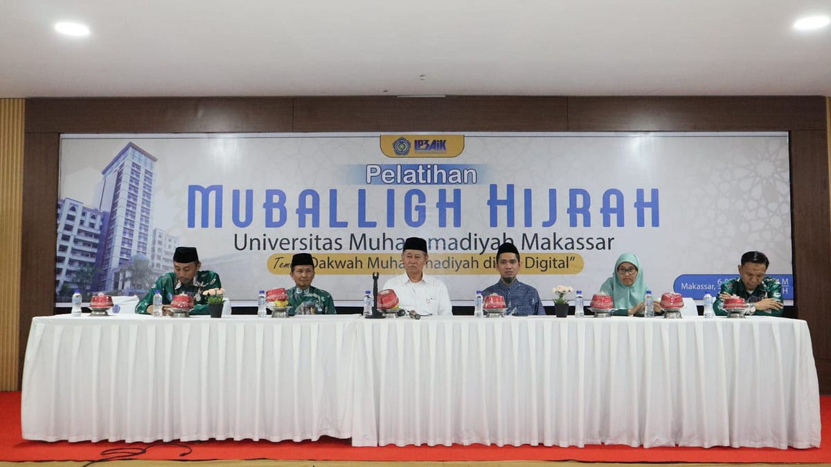 Sambut Ramadan, Unismuh Makassar Latih 850 Mubalig | by Universitas ...