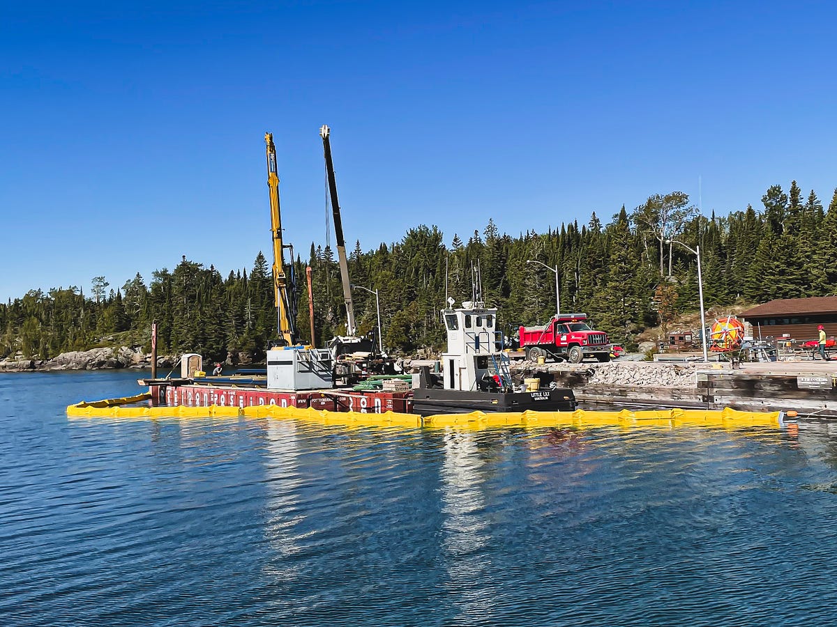 Controlling Turbidity on Hydraulic Dredging Sites | by GEI Works | Medium