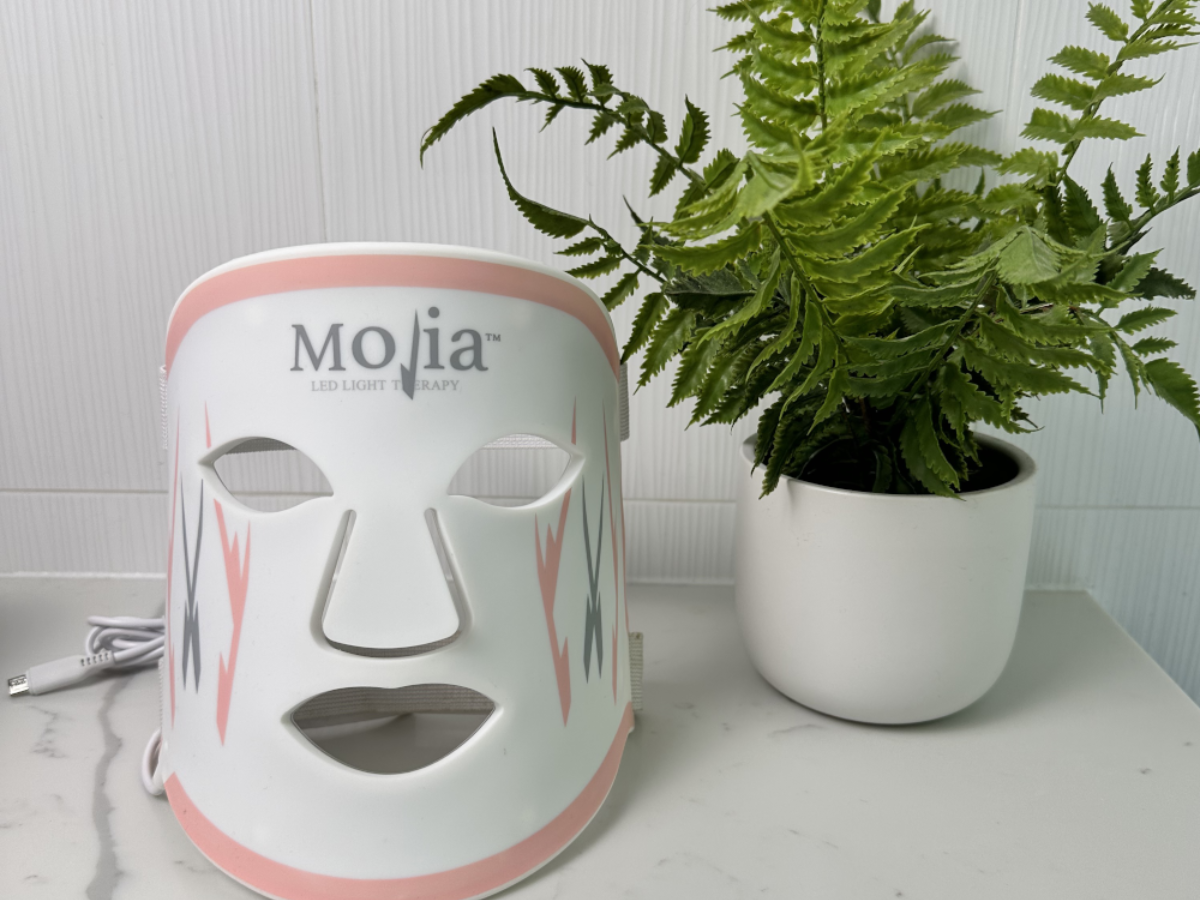 LED Light Therapy Face Masks: Your Guide to Skin Revival | by Mojia ...