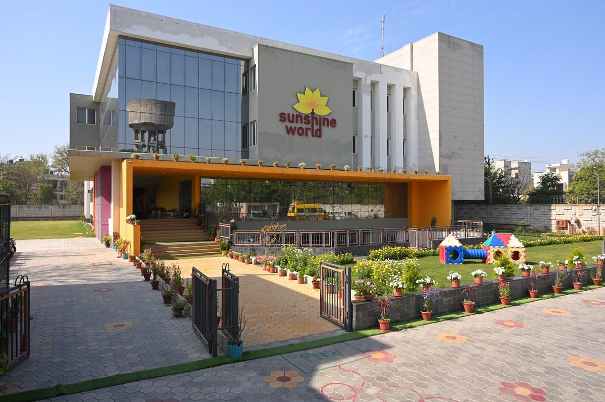 Toddler’s School in Ludhiana: Sunshine World School | by Creativematka ...