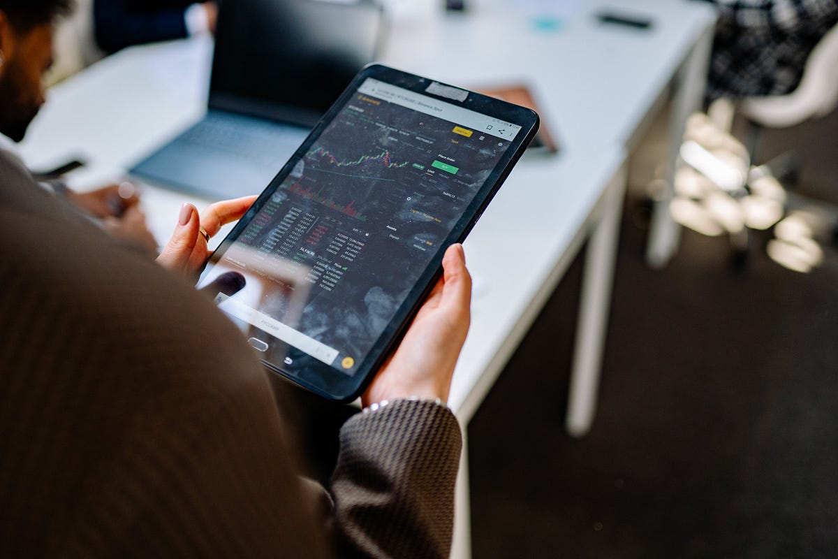What Is a Trade Signal? How Traders Analyze, Uses, and how to Create ...