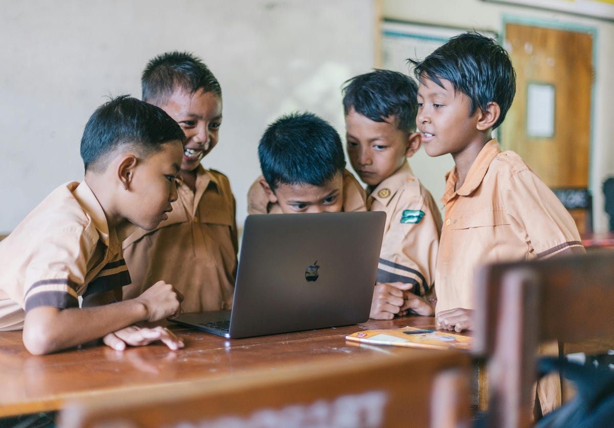10 Powerful Uses Of Ict In Education Transforming Learning For The Digital Age By Quick