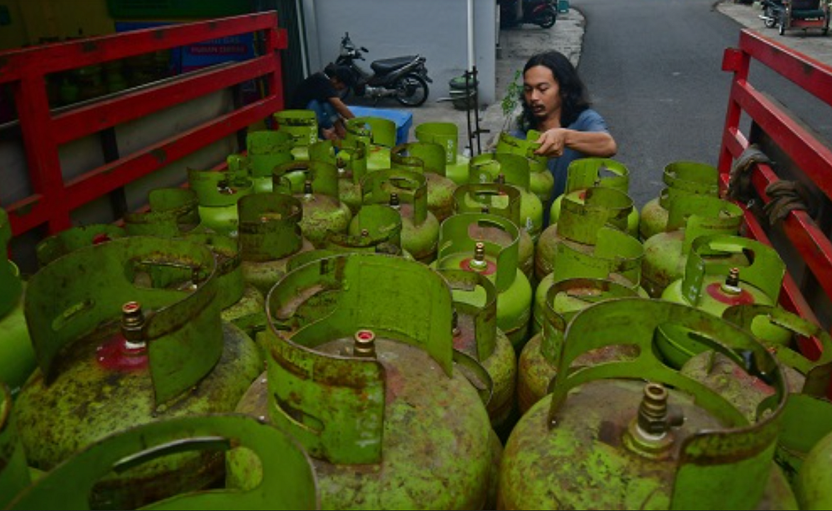 LPG Melon Langka. Stok LPG 3 kg mulai sulit dicari. Ini… | by Candradua | Jun, 2023 | Medium