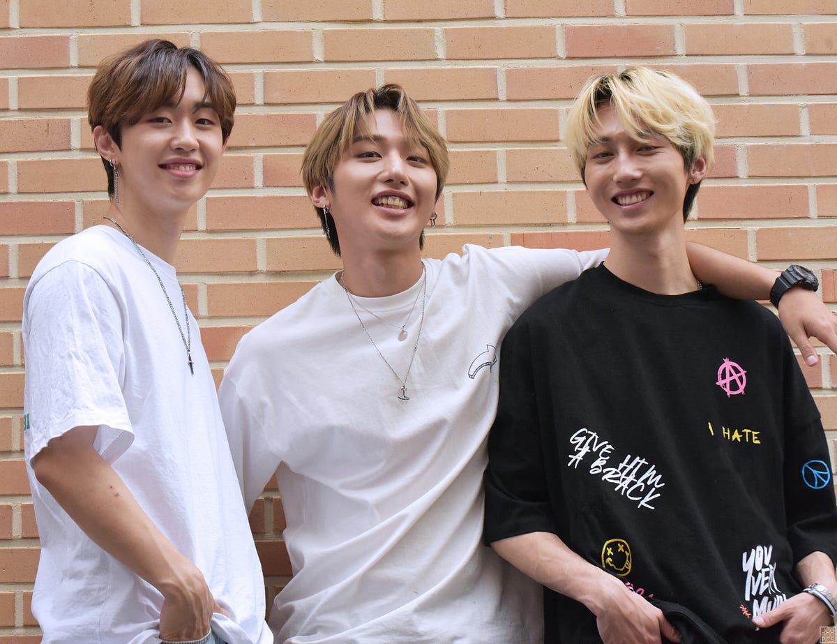 My Experience As A Photographer For A K-Pop Idol Group | by Jou Teng ...