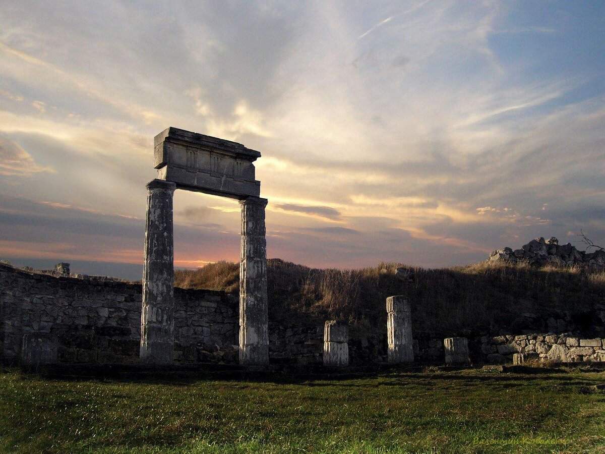 What Did the Ancient Romans Do in Crimea? | by SPQR | Ancient Rome and ...