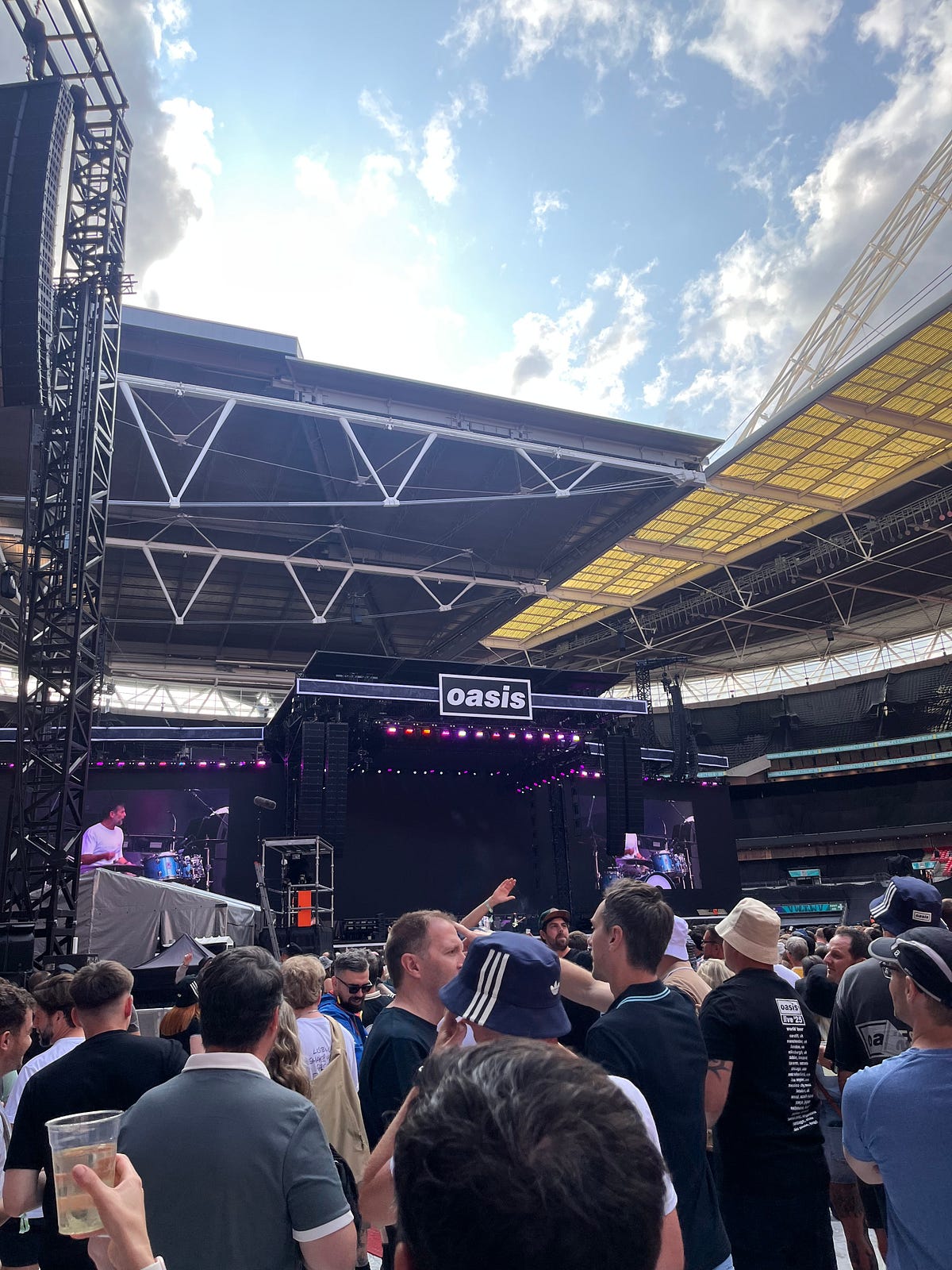 Oasis Reunion at Wembley: A Dream 20 Years in the Making | The Riff