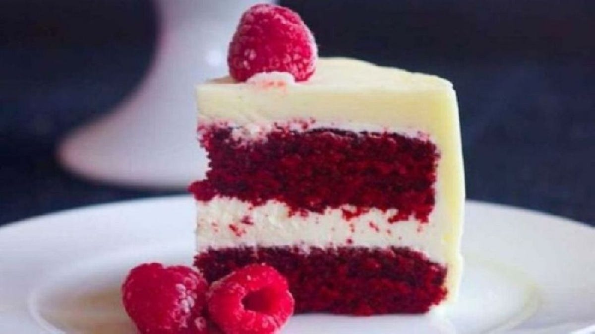 Decadent Southern Mahogany Cake: A Rich, Velvety Classic with a Modern ...