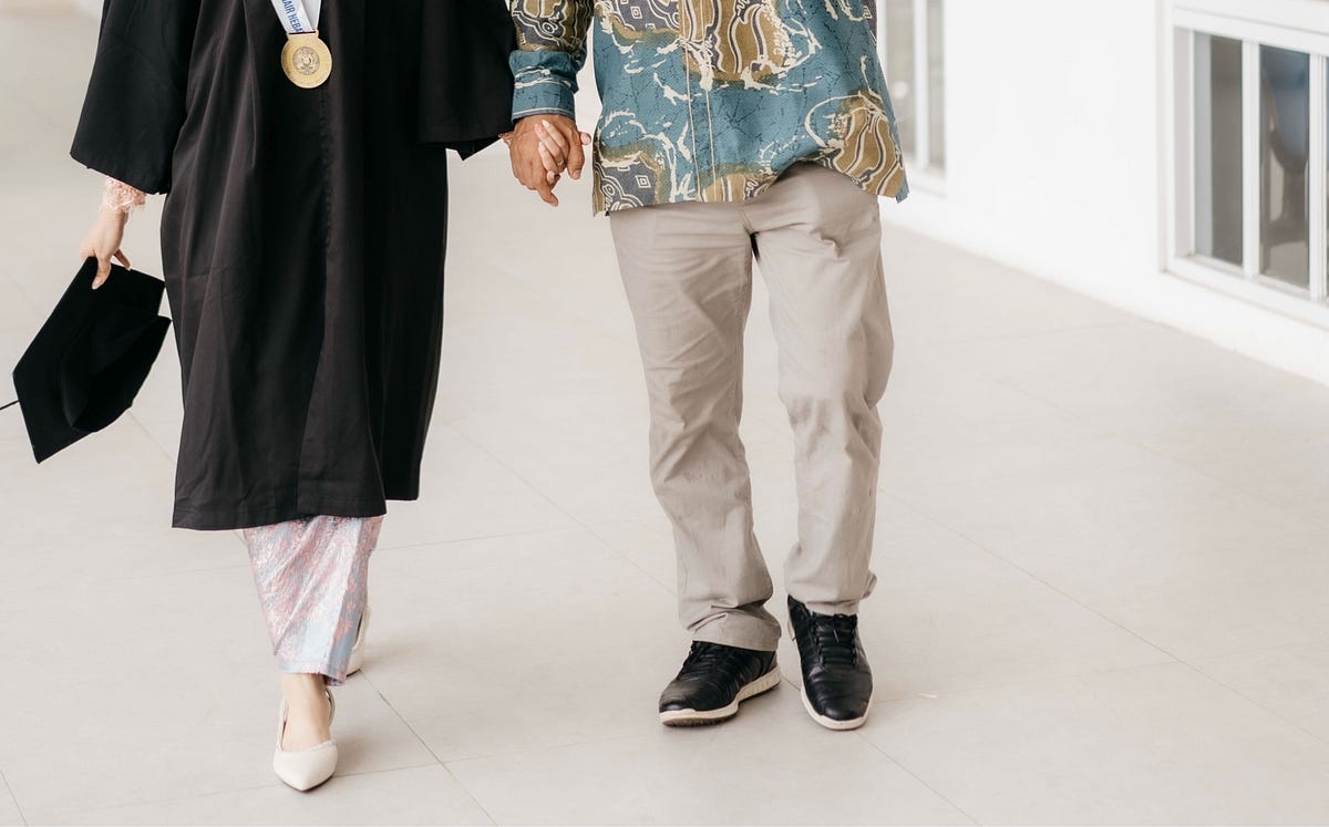 the daughter who was raised full of love. - yaya - Medium