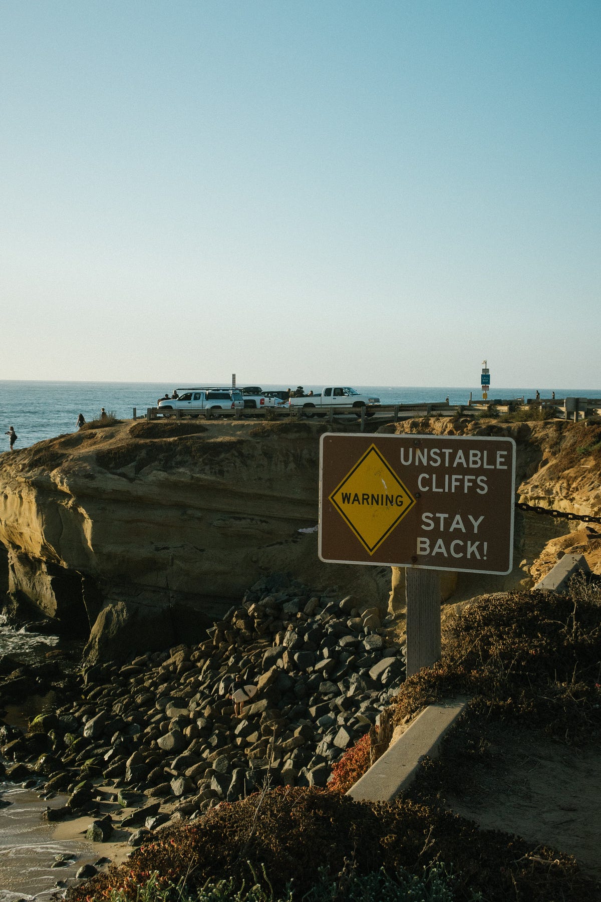 Trigger Warnings Annoy Me. And I’m not afraid to say it. | by Ruby Noir 😈 | Read or Die! | Medium