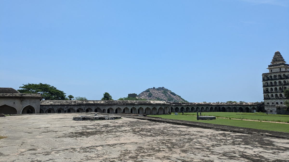 Gingee Fort: A Time Capsule in Tamil Nadu | by A Solivagant's Shoes ...