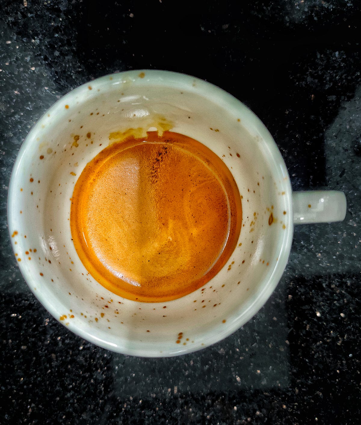 𝐖𝐡𝐚𝐭 𝐠𝐢𝐯𝐞𝐬 𝐜𝐨𝐟𝐟𝐞𝐞 𝐢𝐭’𝐬 𝐮𝐧𝐢𝐪𝐮𝐞𝐥𝐲 𝐜𝐨𝐦𝐩𝐥𝐞𝐱 𝐬𝐞𝐭 𝐨𝐟 𝐟𝐥𝐚𝐯𝐨𝐫𝐬? | by Mr.caffeinard (Ishant) | Medium