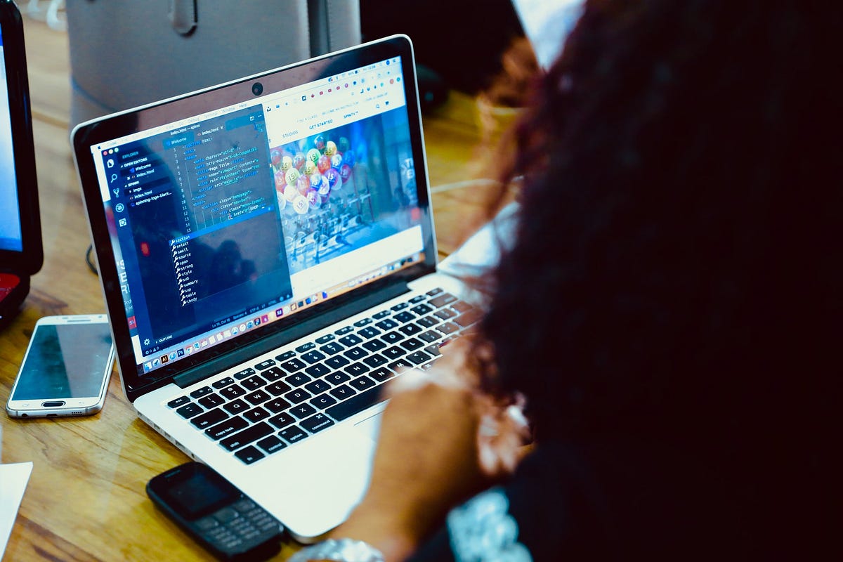 How To Create A Simple Webpage In Html 5 With Notepad | Geek Culture