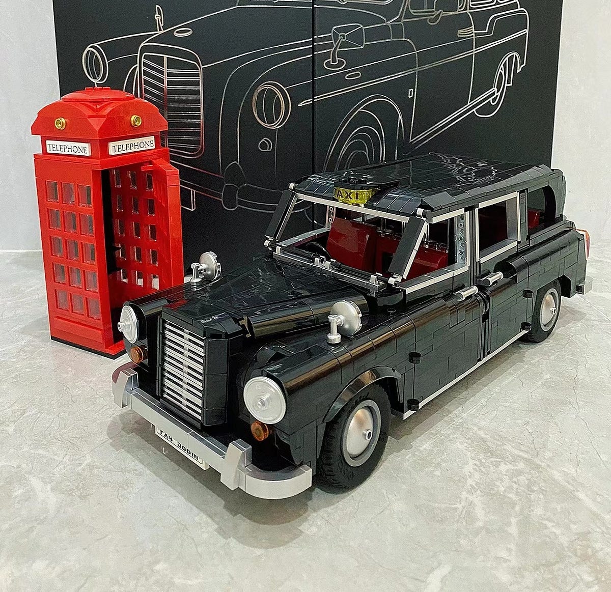 Remote Controlled London Taxi - RBrickstem - Medium