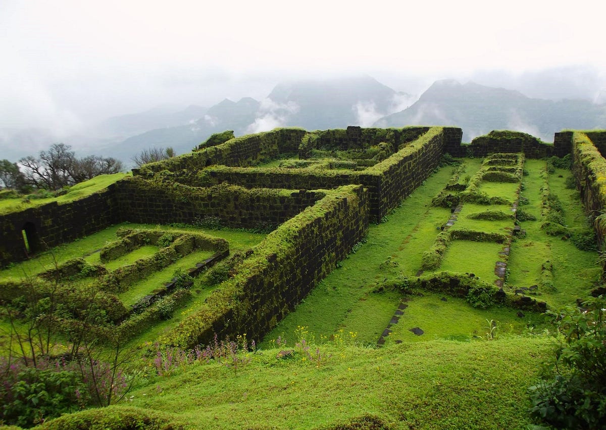 An Assortment of Scenic Vistas From Asia | Globetrotters
