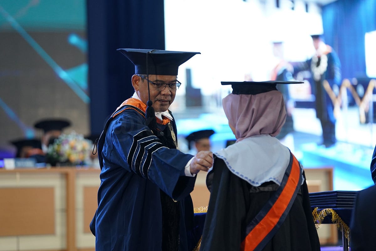 Universitas Ahmad Dahlan Wisuda 1.191 Lulusan Periode April 2023 | by News UAD | Medium