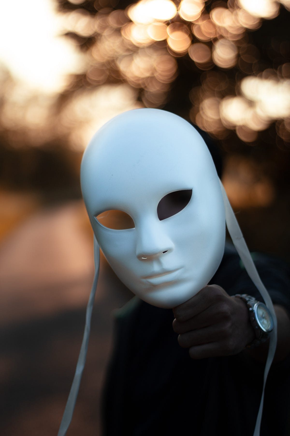 How to Recognize a False Prophet: 10 Signs | by Lena Belle | Medium