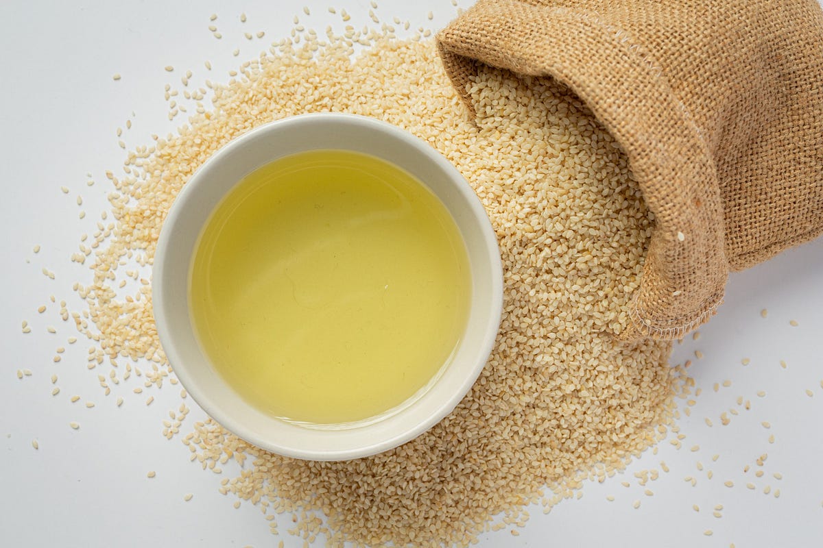 10 Health Benefits of Sesame Oil: Why You Should Use Nallennai Daily ...