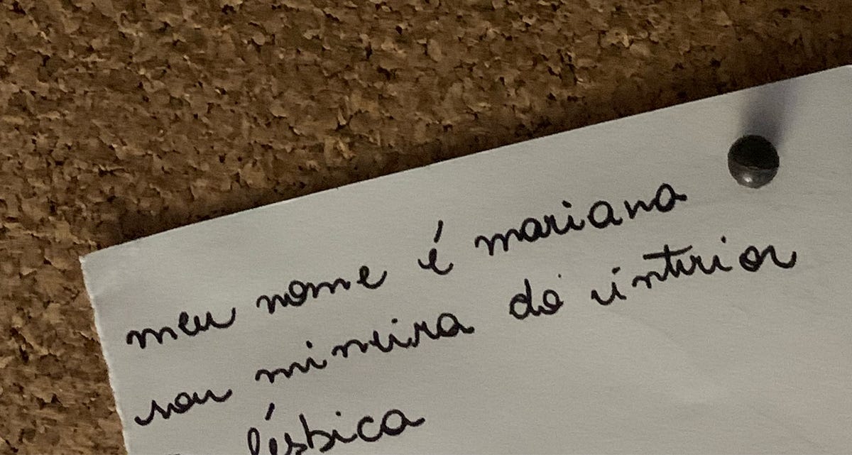 dedos melados | by mari | Medium