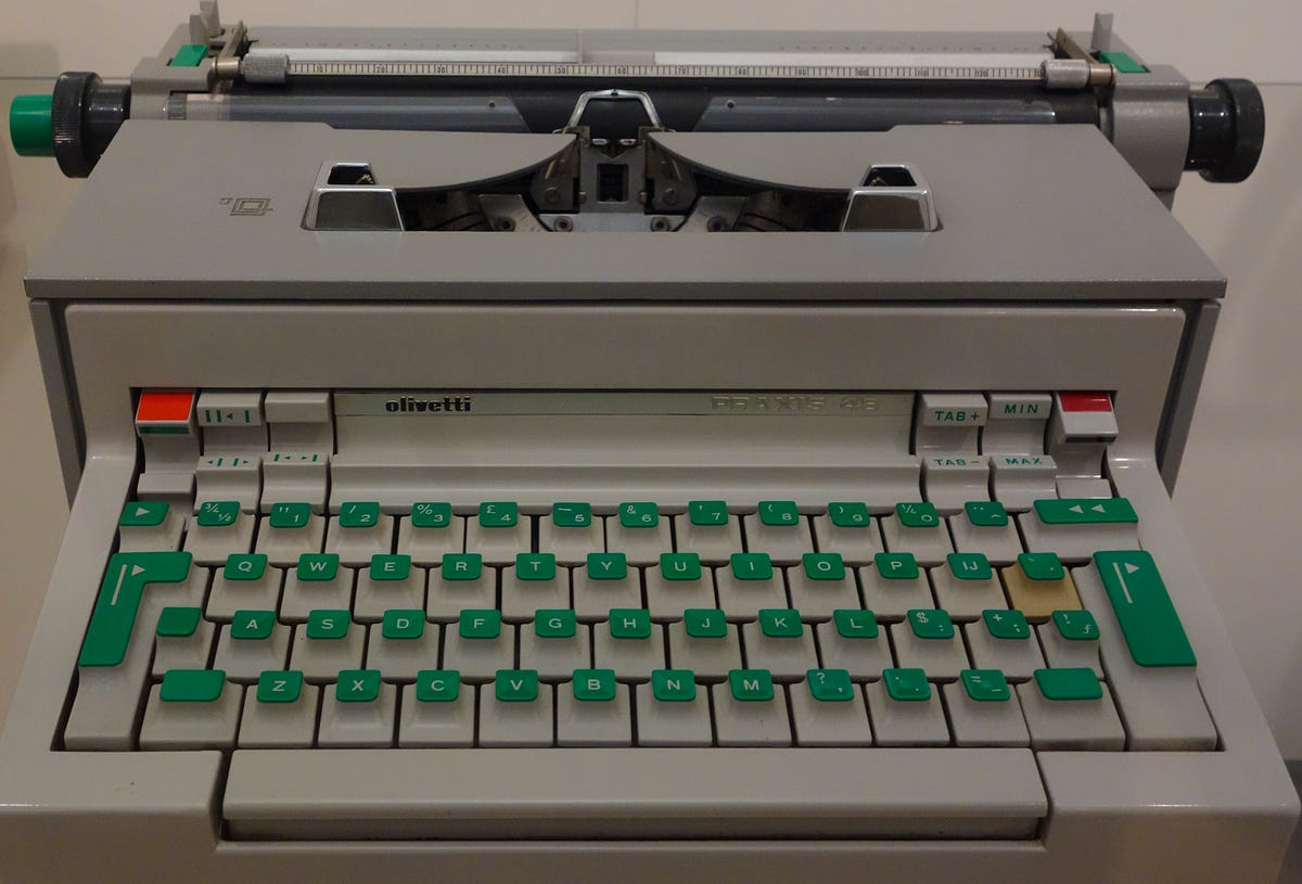 Best Article Tips for Published Writers | by Matthew Bamberg | SYNERGY | Dec, 2023 | Medium